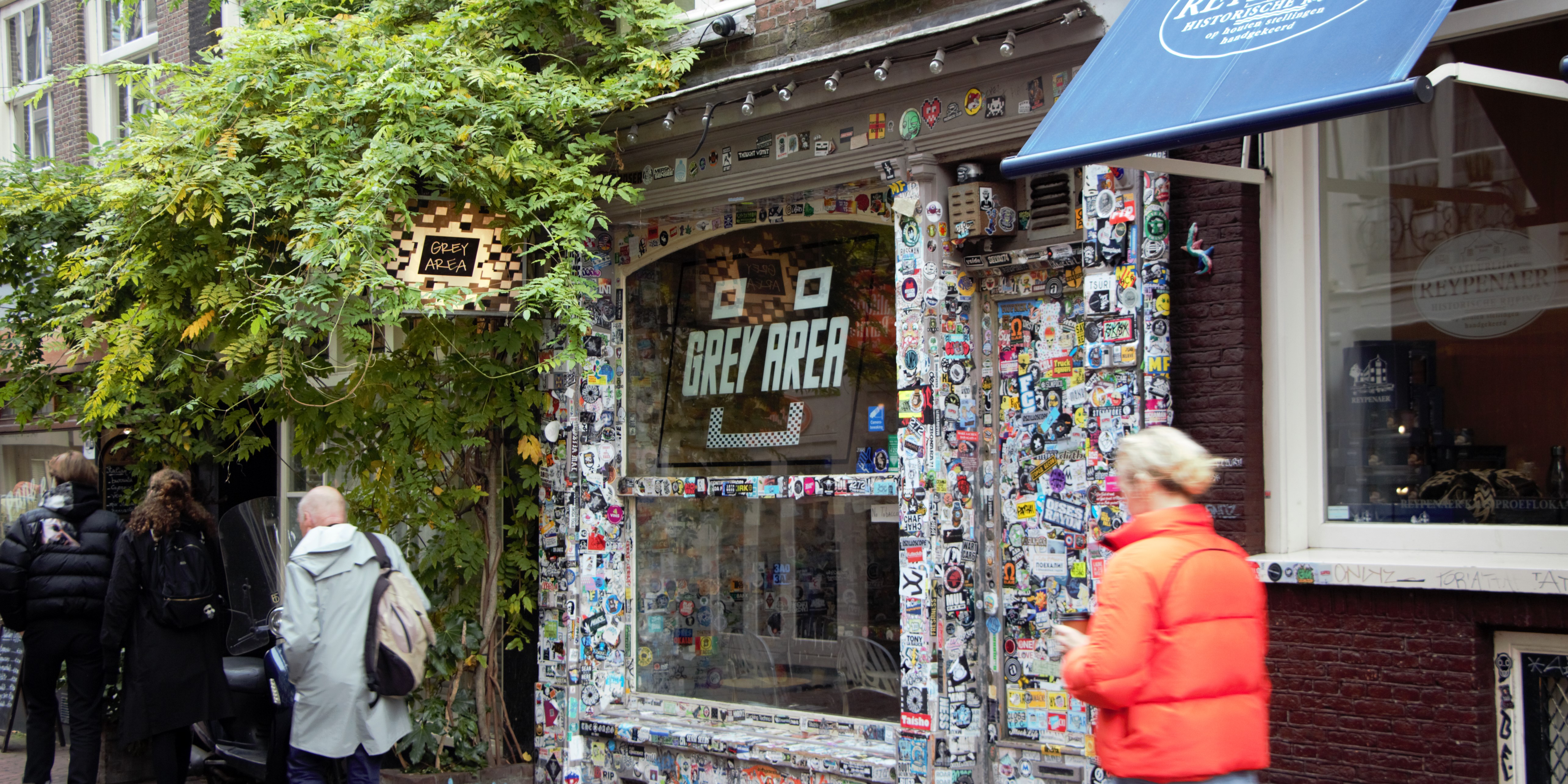 Discover the 12 best coffeeshops in Amsterdam - Cannaconnection.com